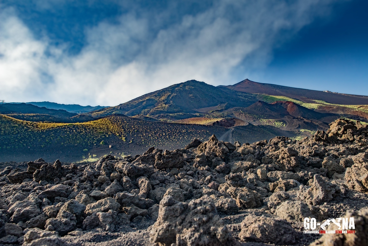 Etna Excursion en 4x4 - Etna jeep tour - Visite Etna en 4x4 - Go-Etna